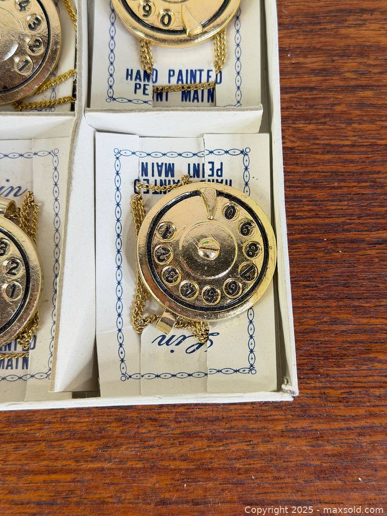 Vintage new-old-stock rotary dial pendant necklaces | Maxsold