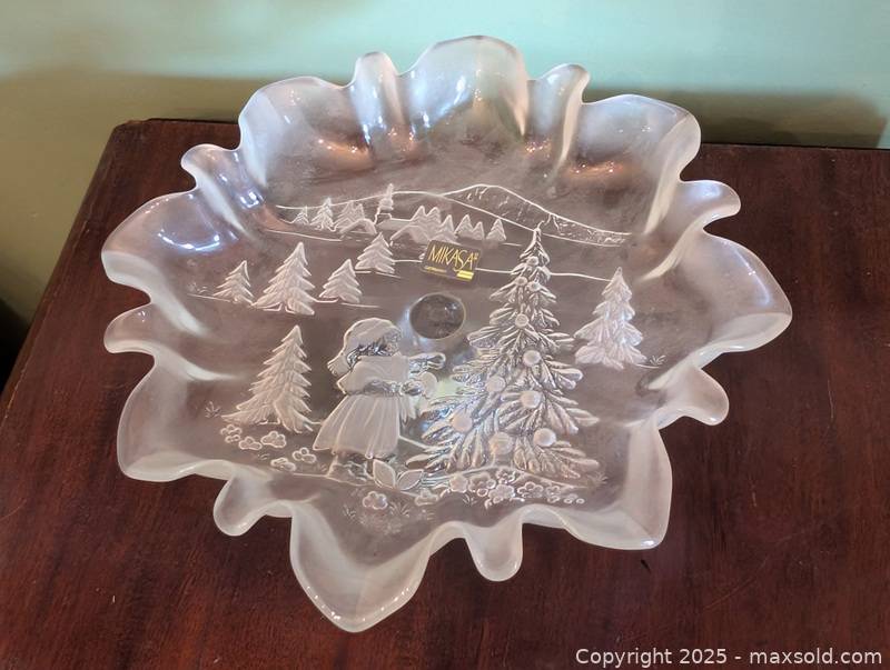 Vintage Mikasa Germany fluted glass dish | Maxsold