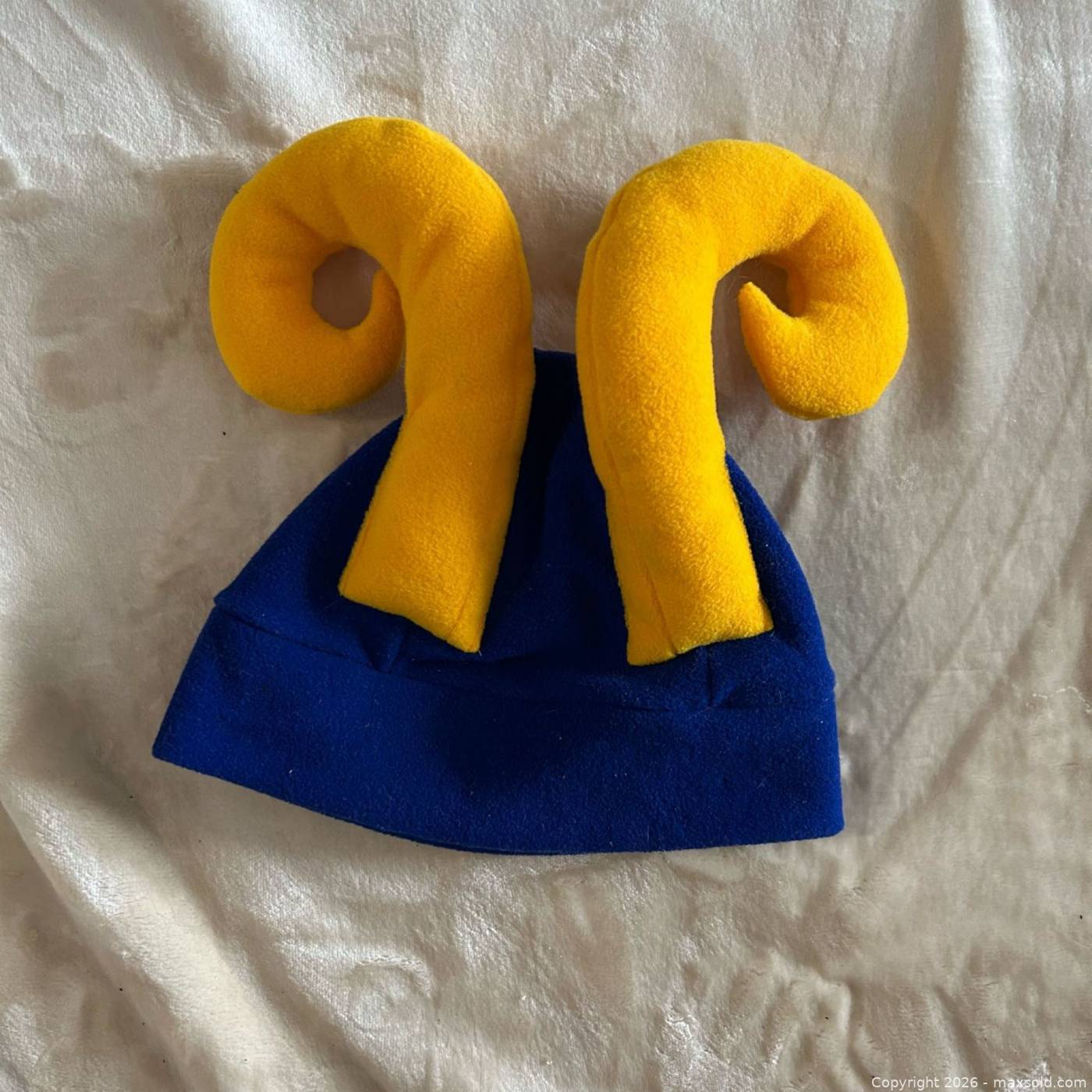 Toronto Metropolitan University Eggy Ram hat | Maxsold
