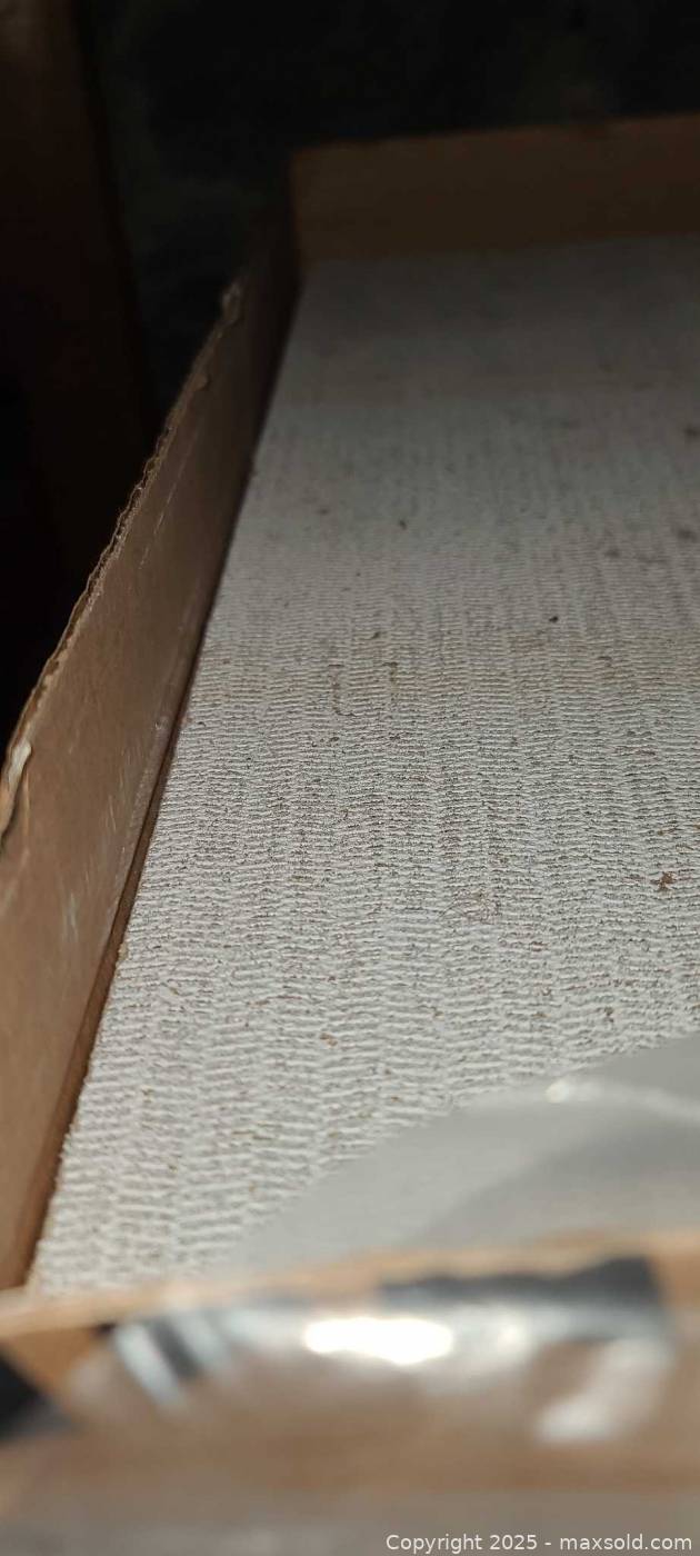 USG R2110 drop ceiling tiles and grid hardware | Maxsold