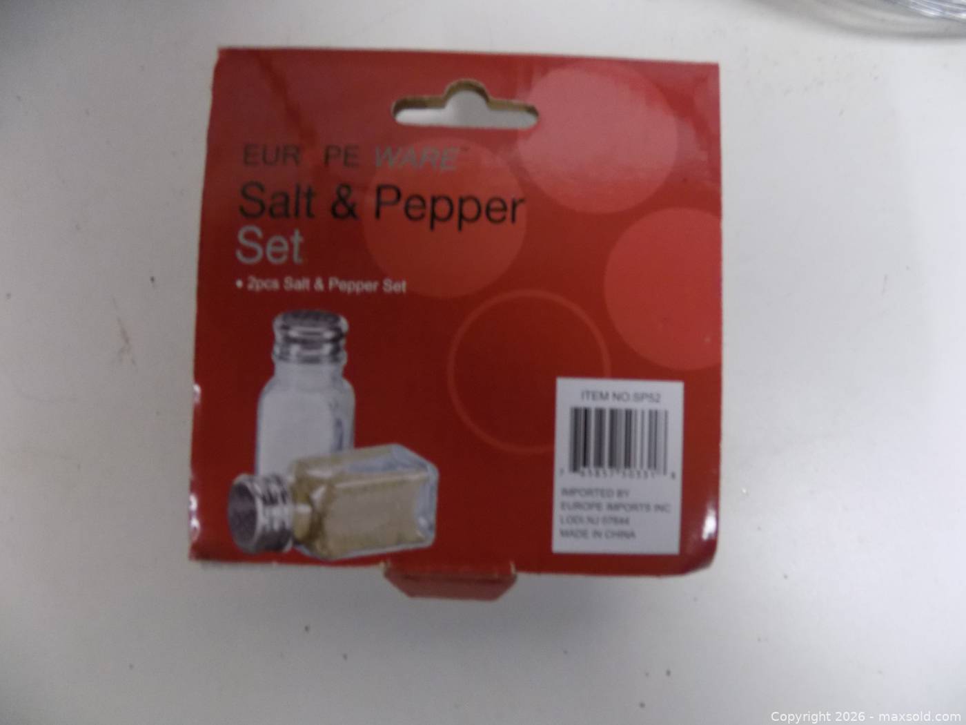Wire Fruit Baskets & Salt Pepper Set | Maxsold