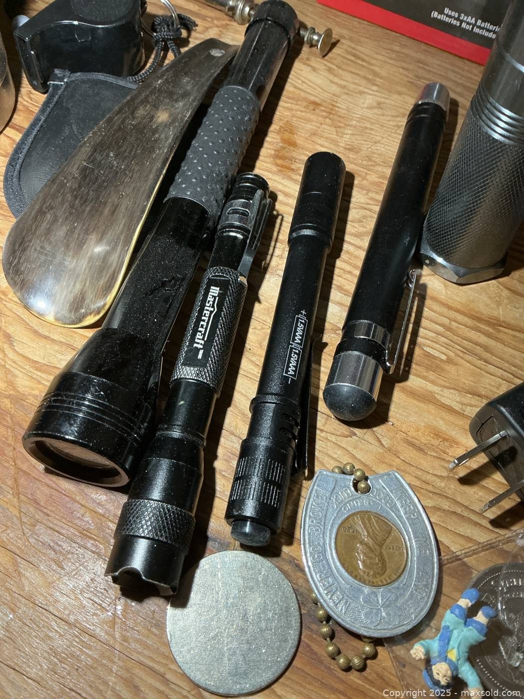 Flashlights, LED Lanterns, Pen Set, Tokens, Coors Holder, Tin | Maxsold