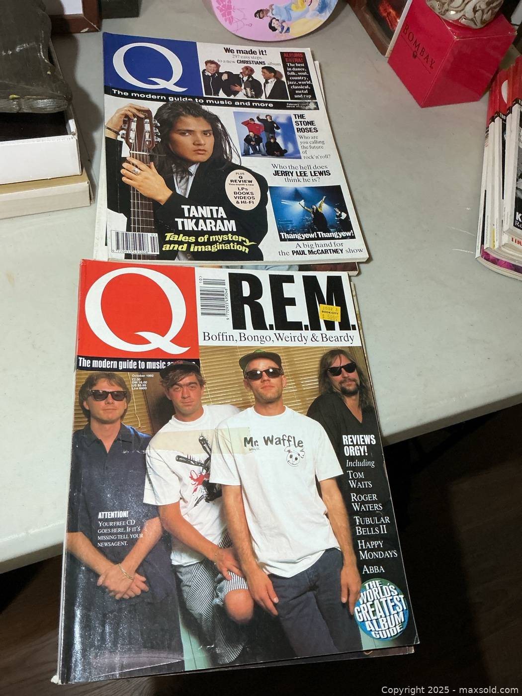 Q music magazines collection | Maxsold