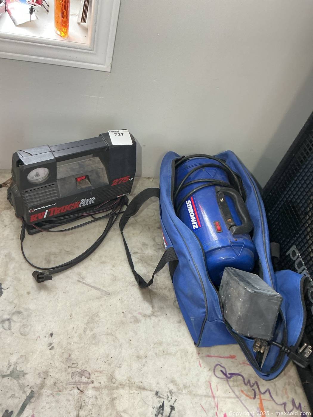 Interdynamics RV/Truck Air 12V Compressor and Simoniz Metal Vacuum ...