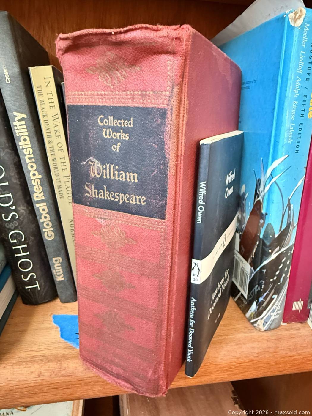 Assorted 25 books history literature medical religion | Maxsold