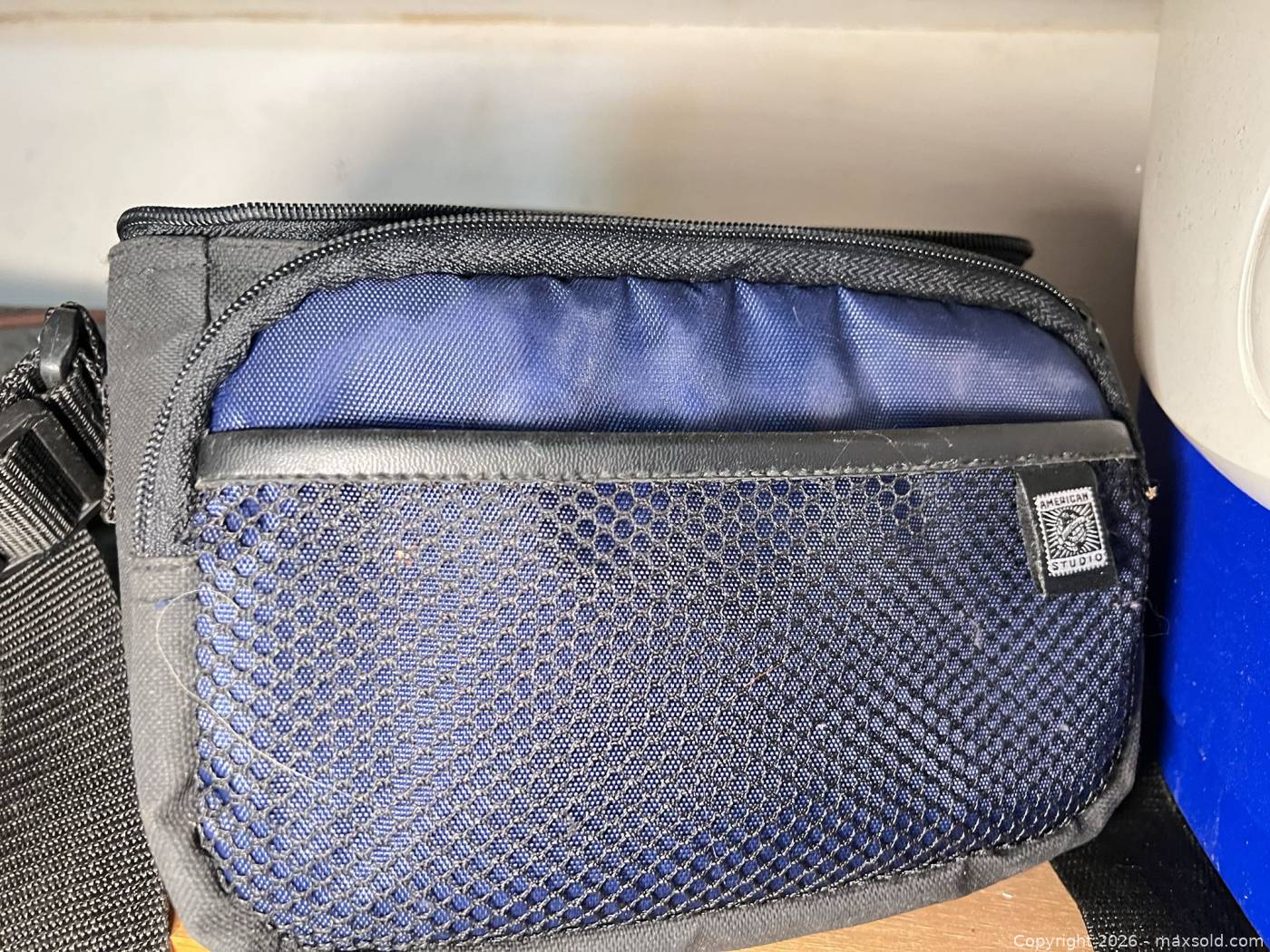 4 Insulated Coolers and Soft Cooler Bags | Maxsold