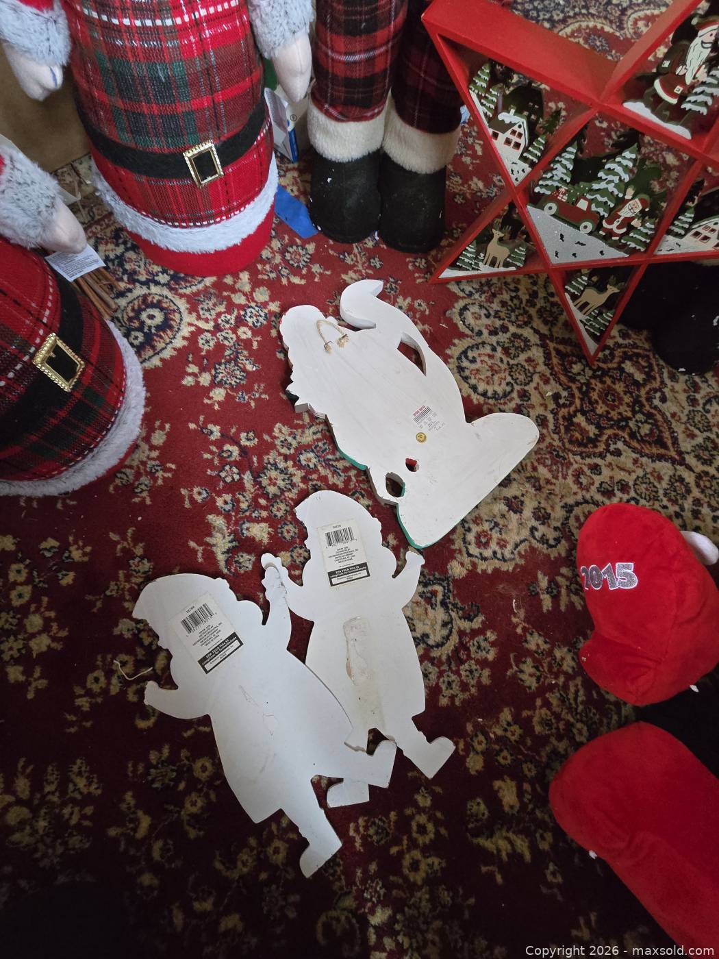 Mixed Christmas Plush And Wood Decorations | Maxsold
