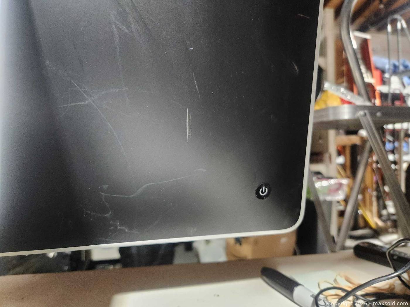 Apple iMac 8,1 Desktop Computer | Maxsold