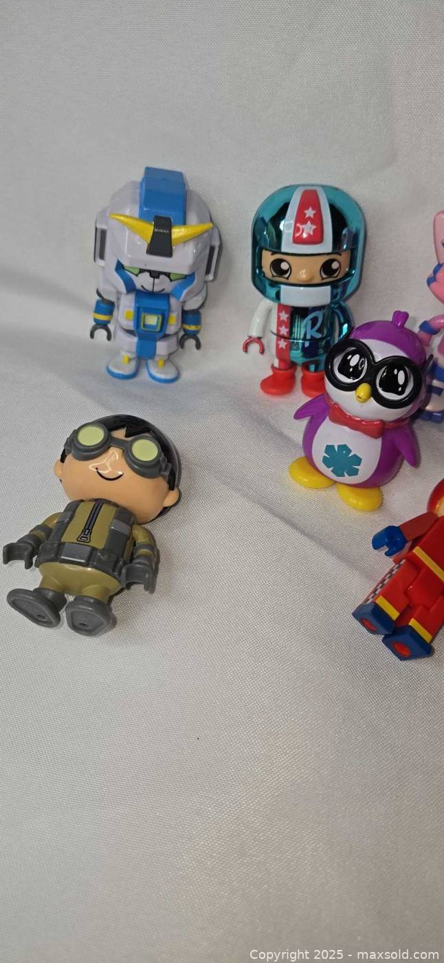 Ryan's World action figures, 8 pcs | Maxsold