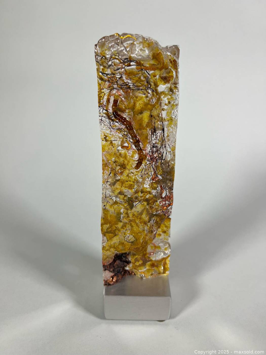 Alex Anagnostou signed abstract blown glass sculpture | Maxsold