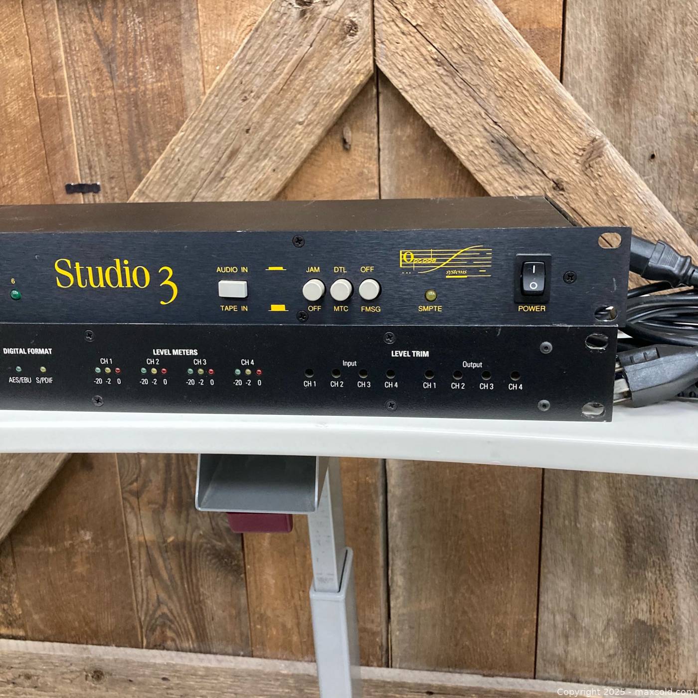 Digidesign Quad Audio Interface & Opcode Studio 3 | Maxsold