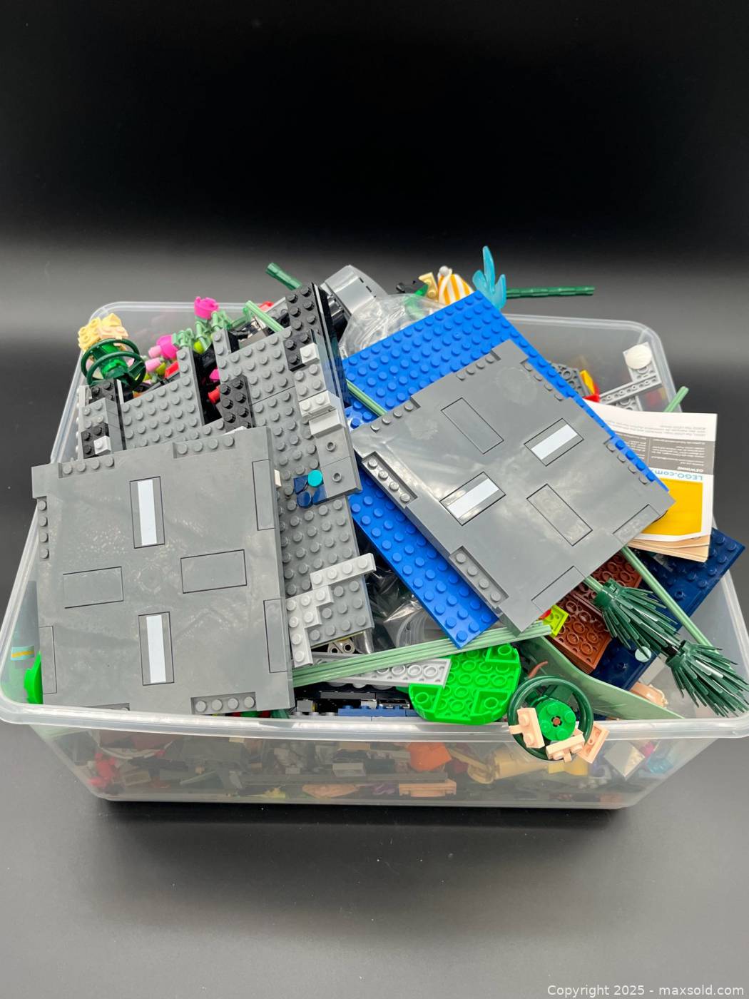 Large Lot of Lego Building Blocks | Maxsold