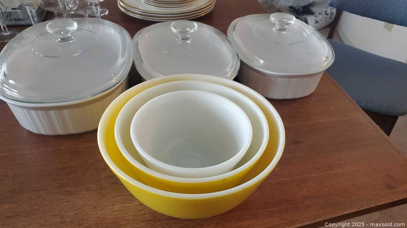 Pyrex Bowls & CorningWare Casseroles | Maxsold