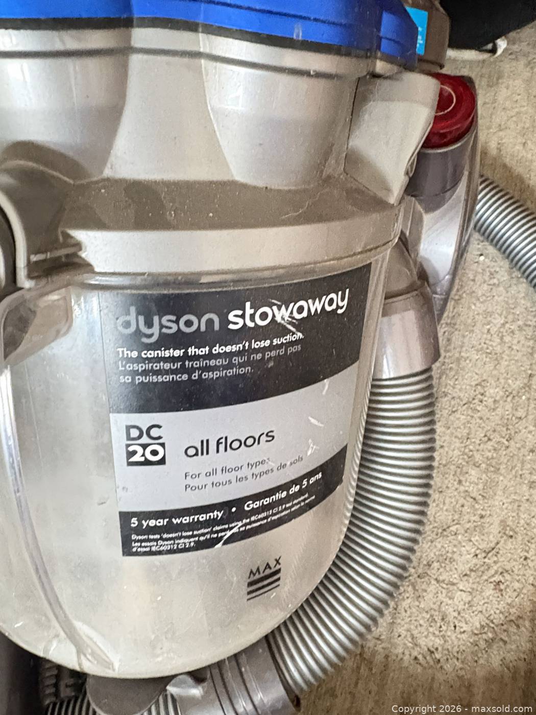 Dyson Stowaway DC20 Canister Vacuum | Maxsold