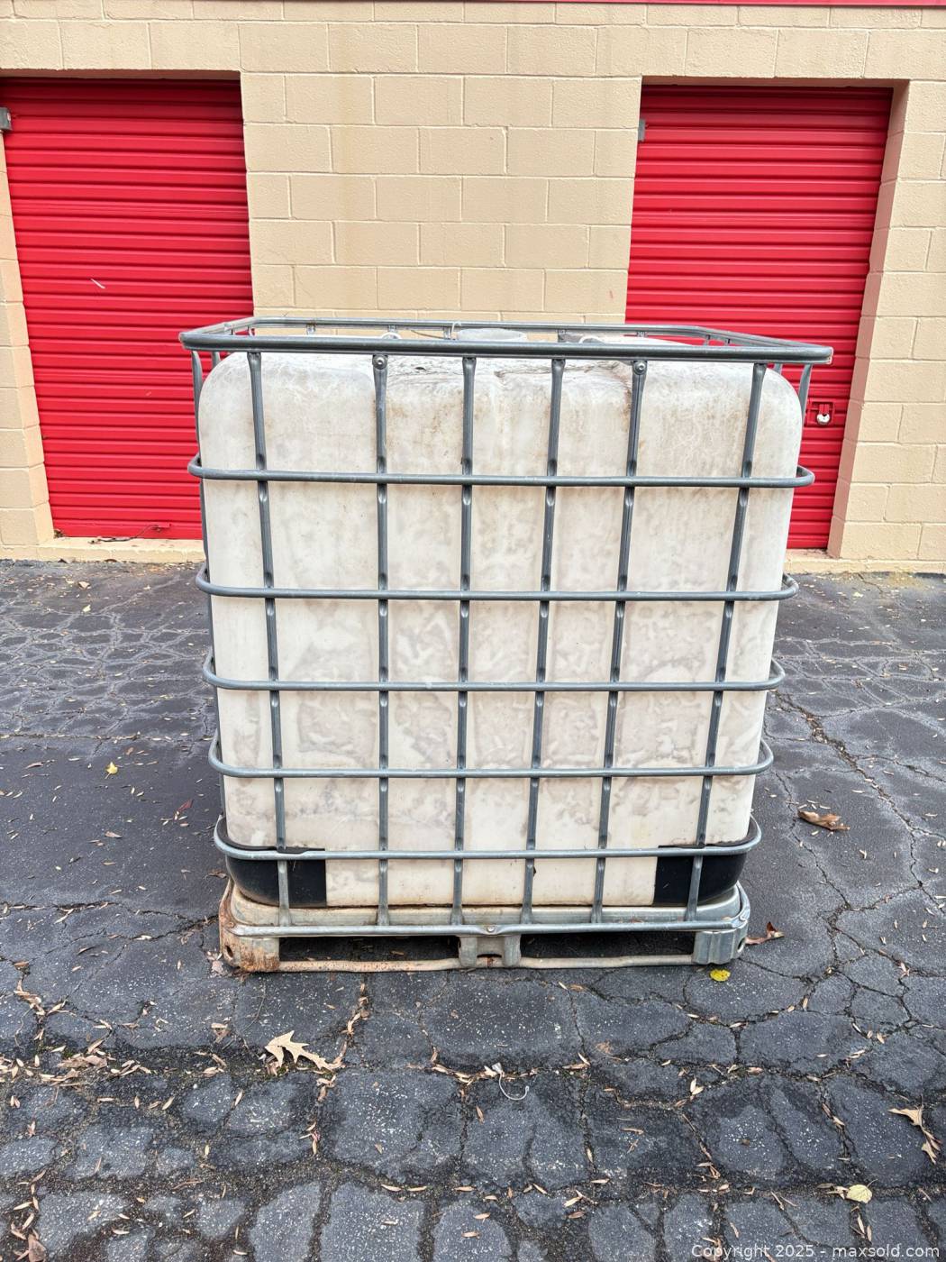 275–330 Gallon IBC Tote With Pallet | Maxsold