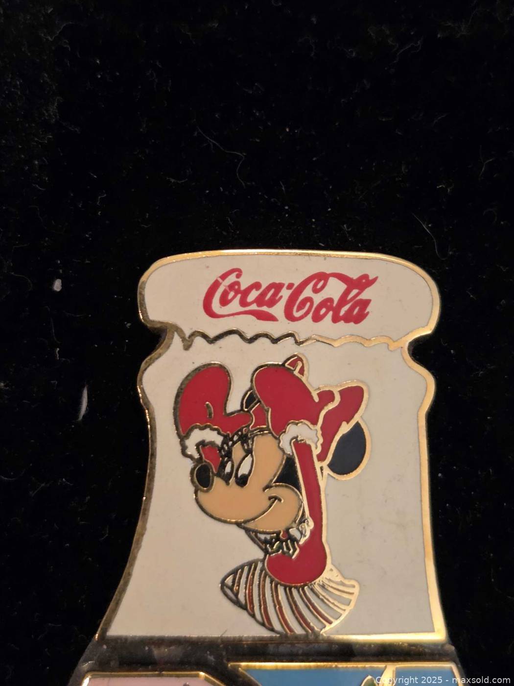 Disney Coca-Cola bottle pin set | Maxsold