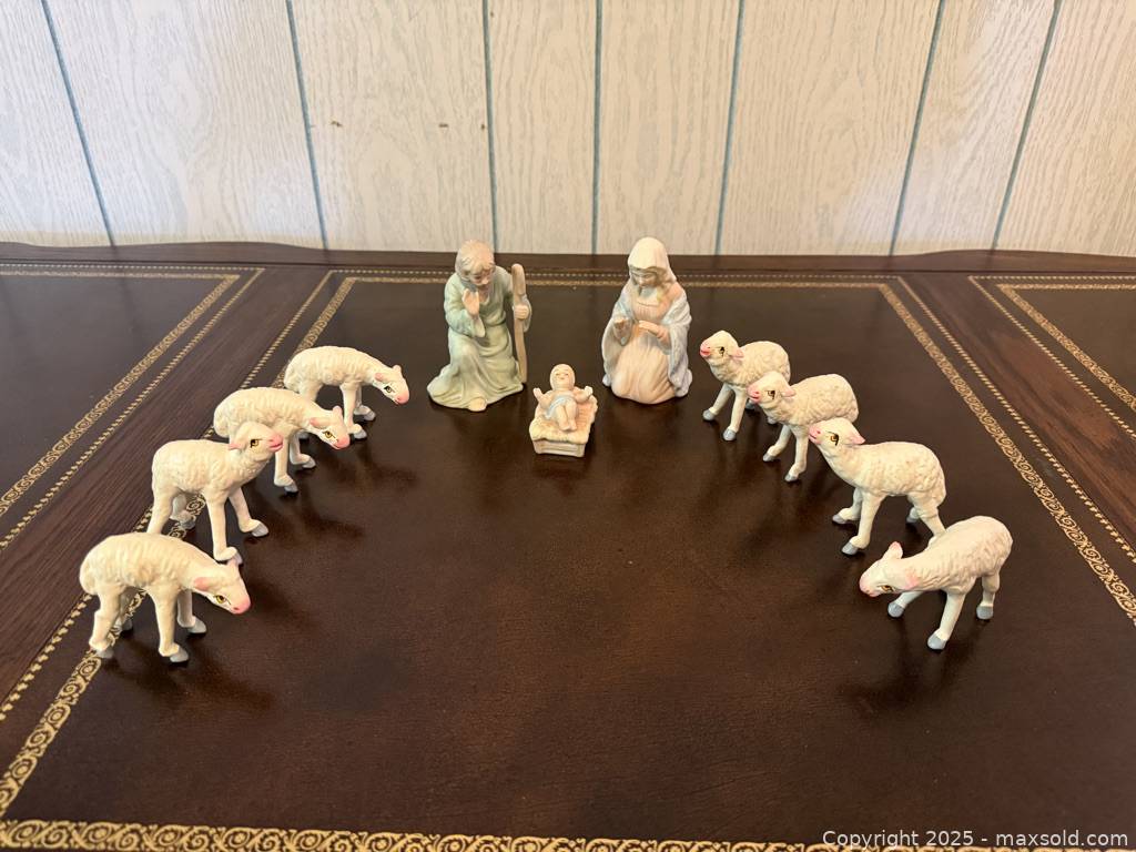 Vintage Lefton 1983 The Christopher Collection nativity set | Maxsold