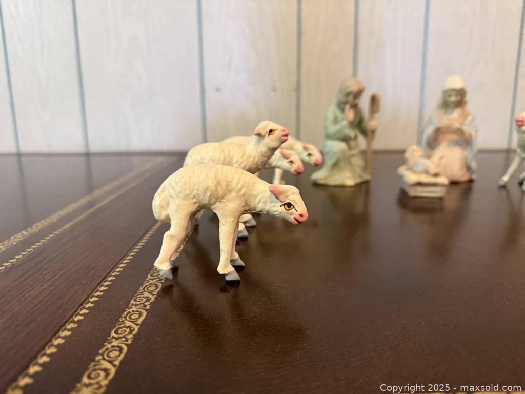 Vintage Lefton 1983 The Christopher Collection nativity set | Maxsold