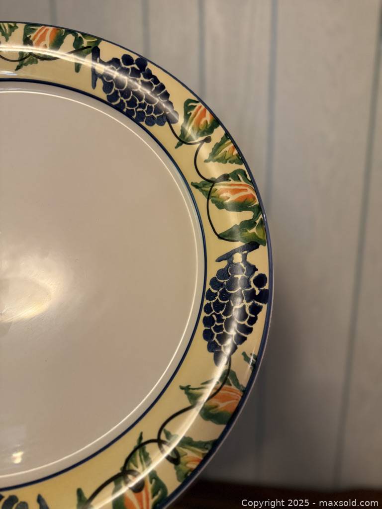 Vitantonio Italian Grape Plate | Maxsold