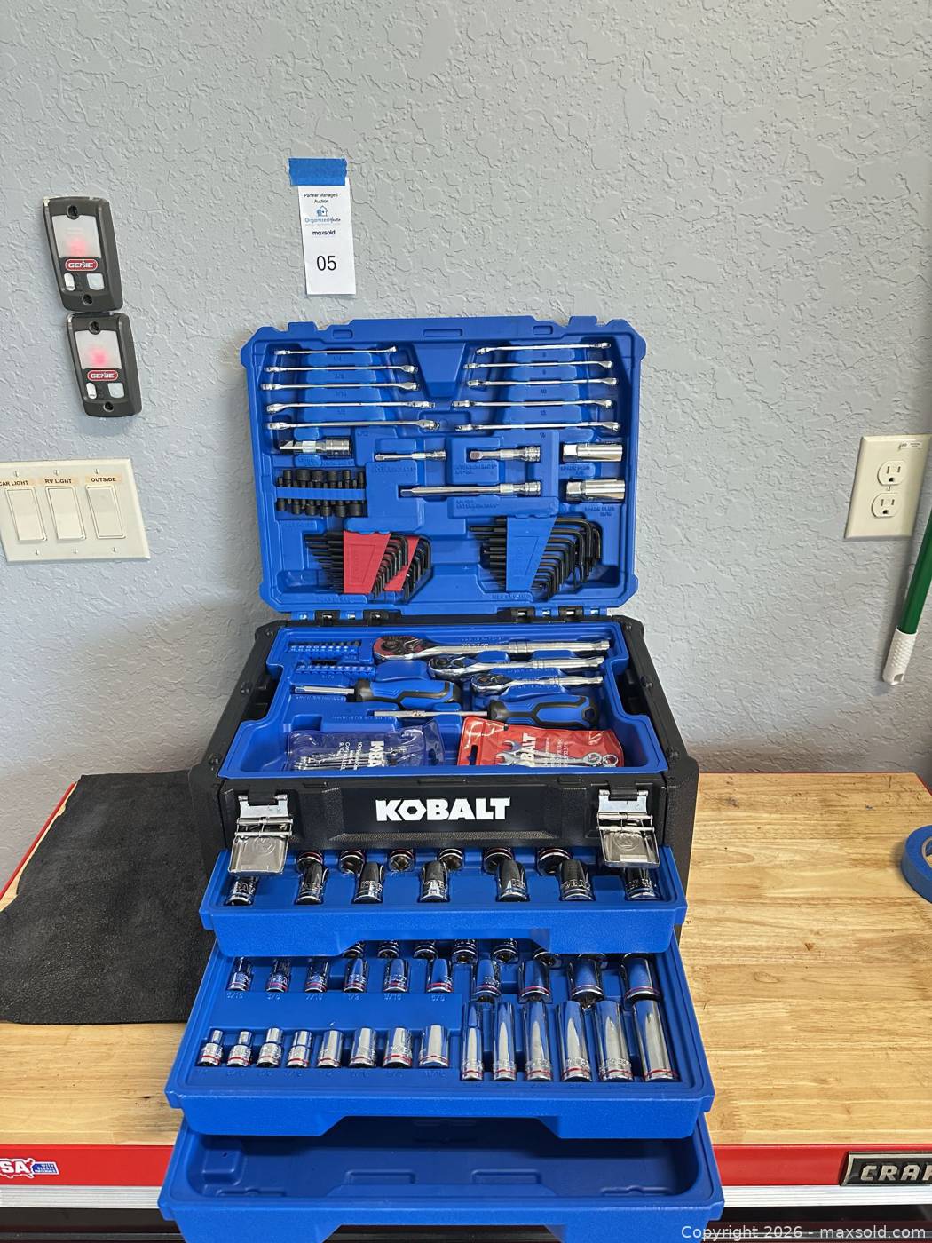 Kobalt mechanic socket and ratchet set in case | Maxsold