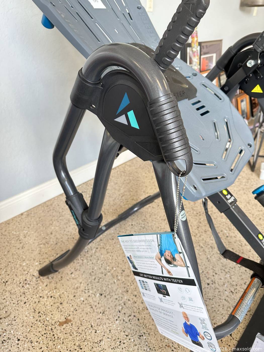 Teeter FitSpine LX Series Inversion Table | Maxsold