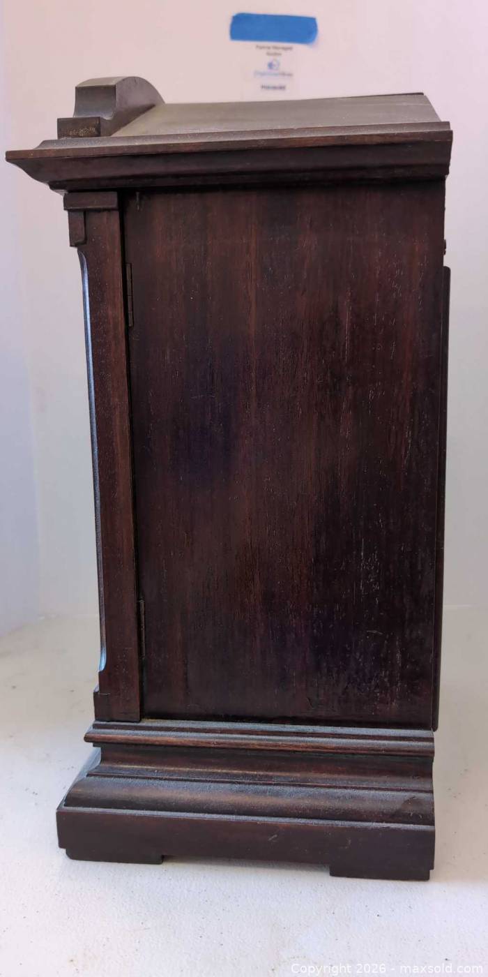 Wood Mantel Clock with Pendulum & Key | Maxsold
