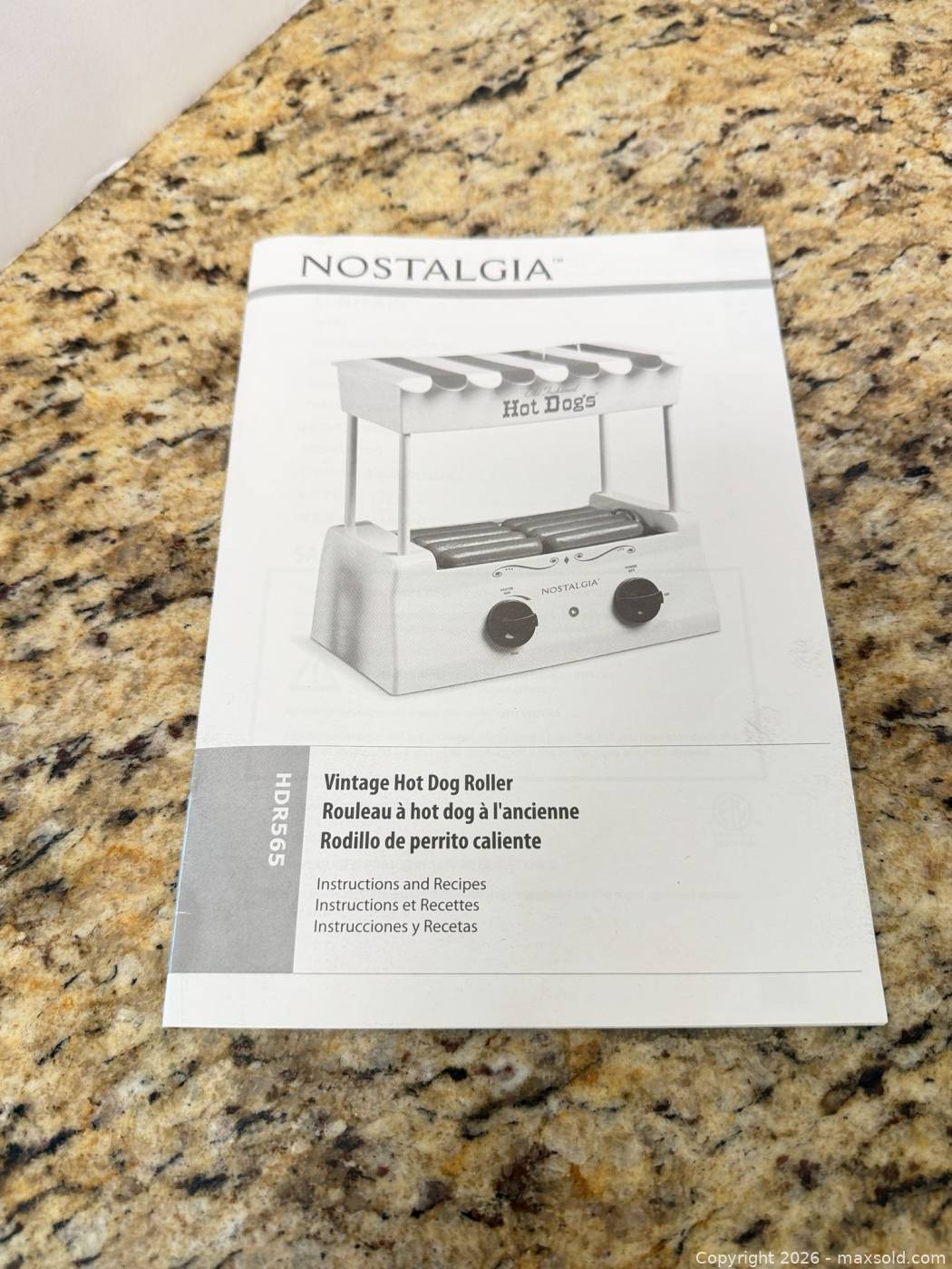 Nostalgia HDR565 electric hot dog roller | Maxsold