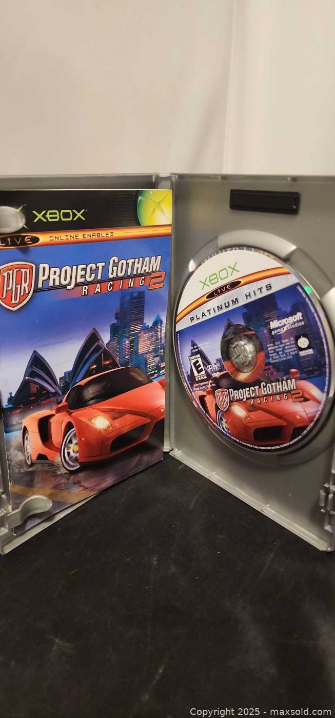 Xbox original games Forza Motorsport and Project Gotham Racing 2 | Maxsold