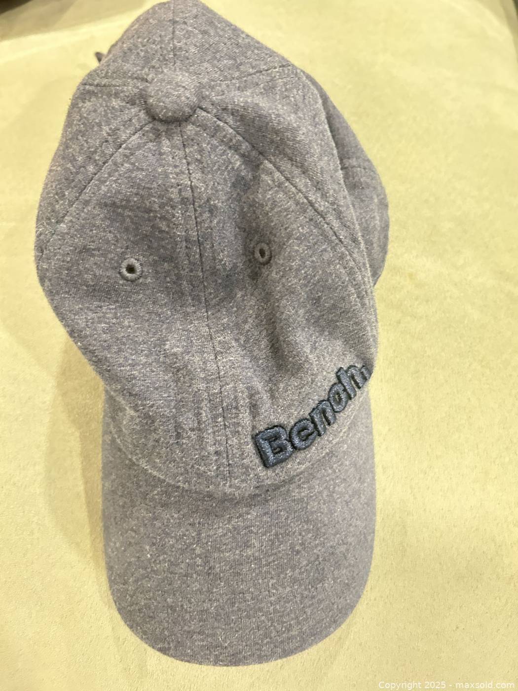 Bench grey baseball cap | Maxsold