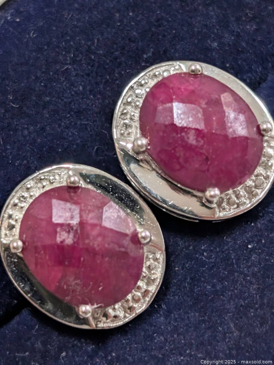 Silver 5.07g ruby stud earrings pair | Maxsold