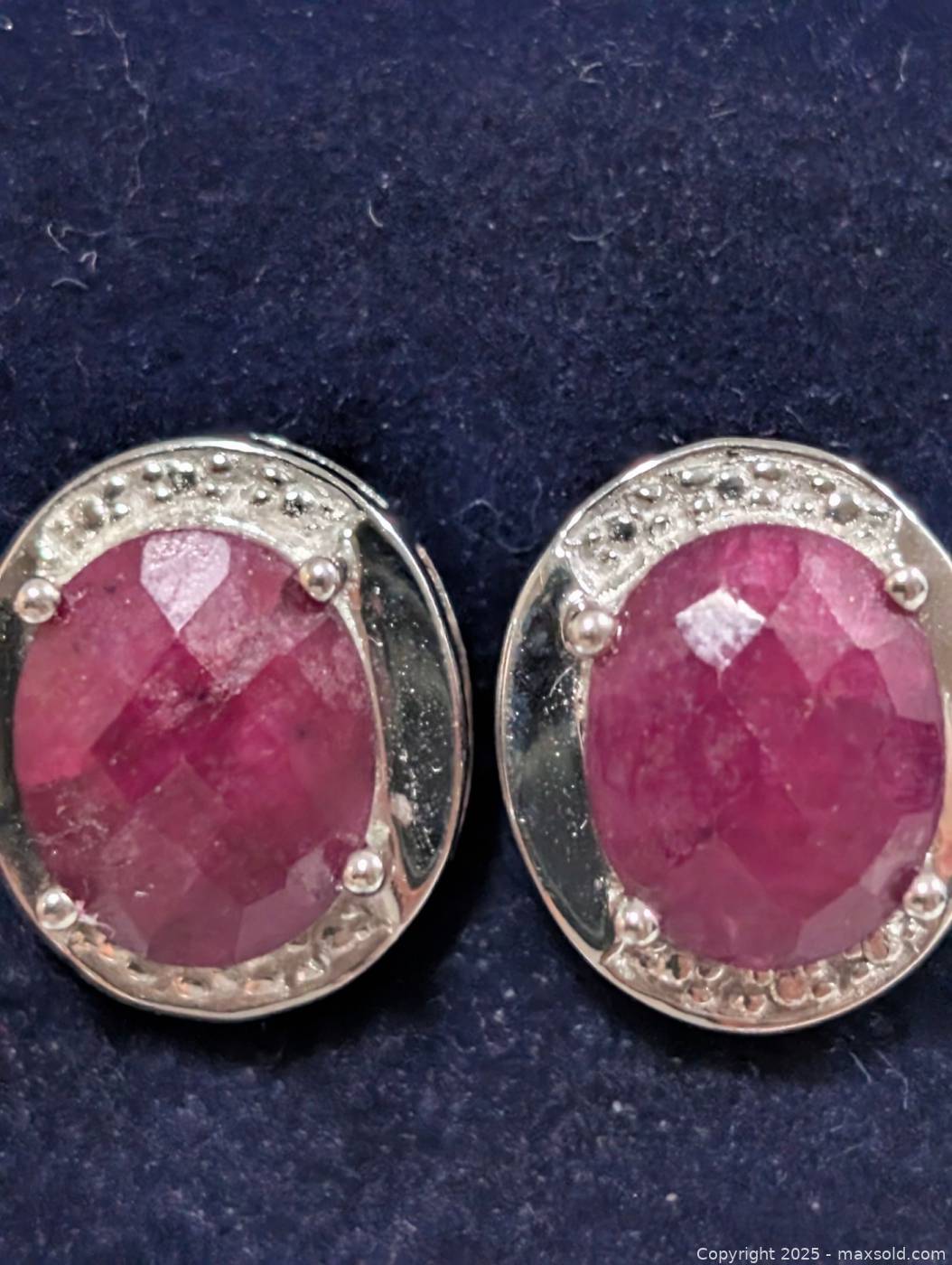 Silver 5.07g ruby stud earrings pair | Maxsold