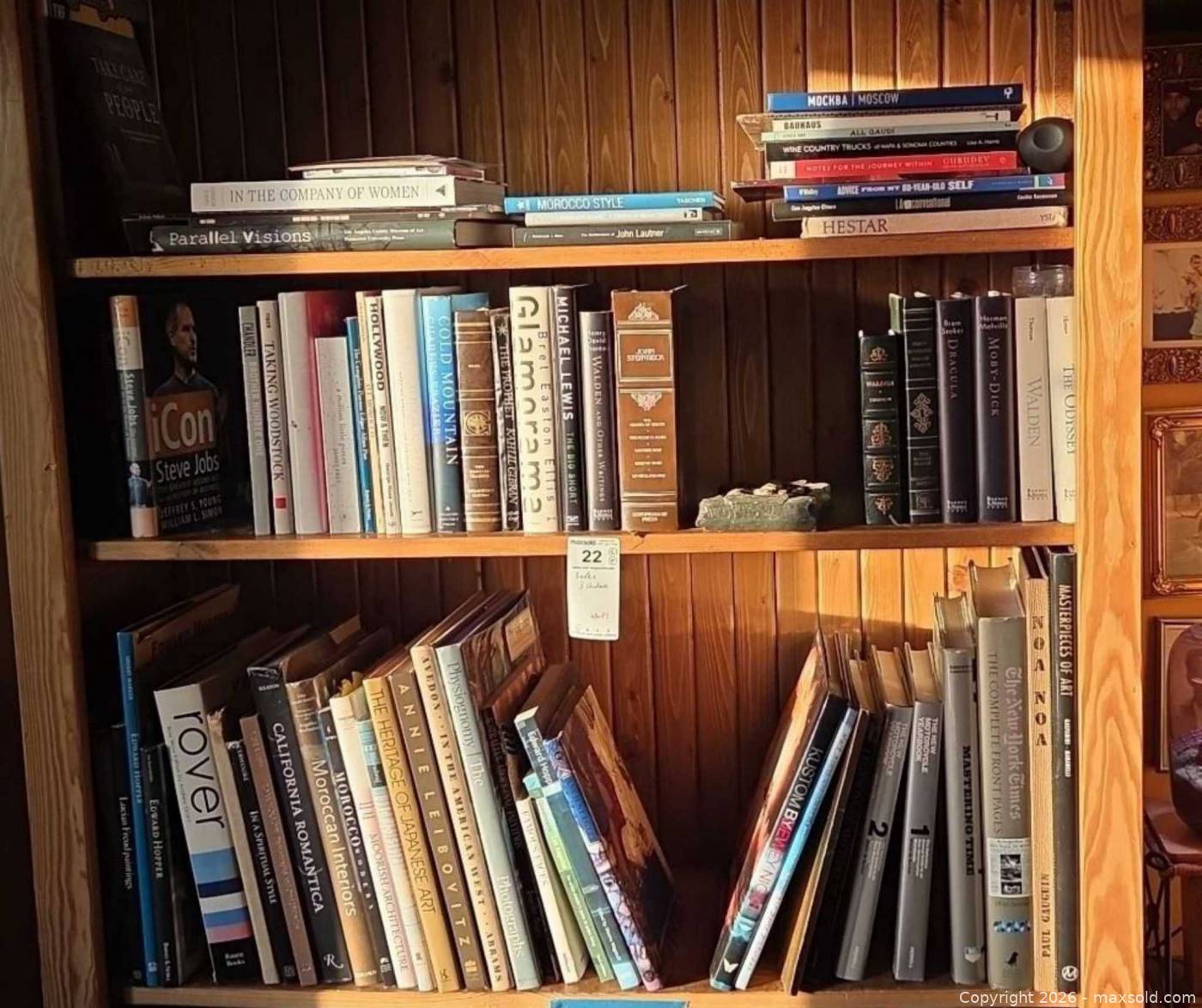 Mixed genre book lot ~60‐80 volumes | Maxsold