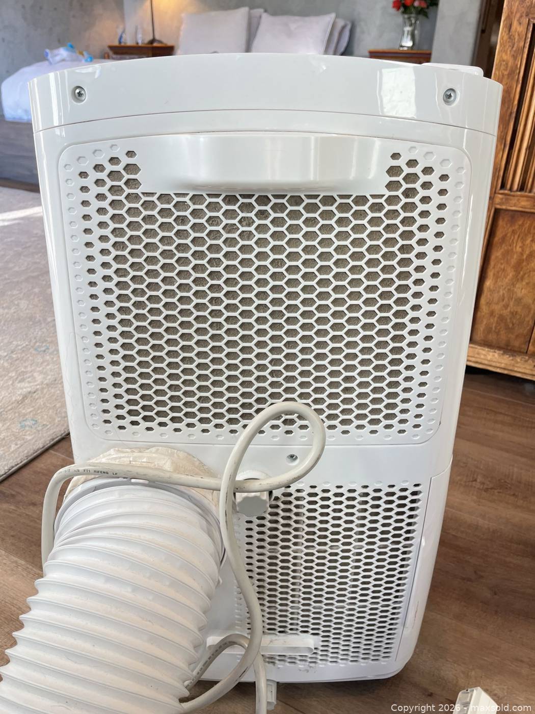 Perfect Aire 2PORT12000 12,000 BTU portable air conditioner | Maxsold