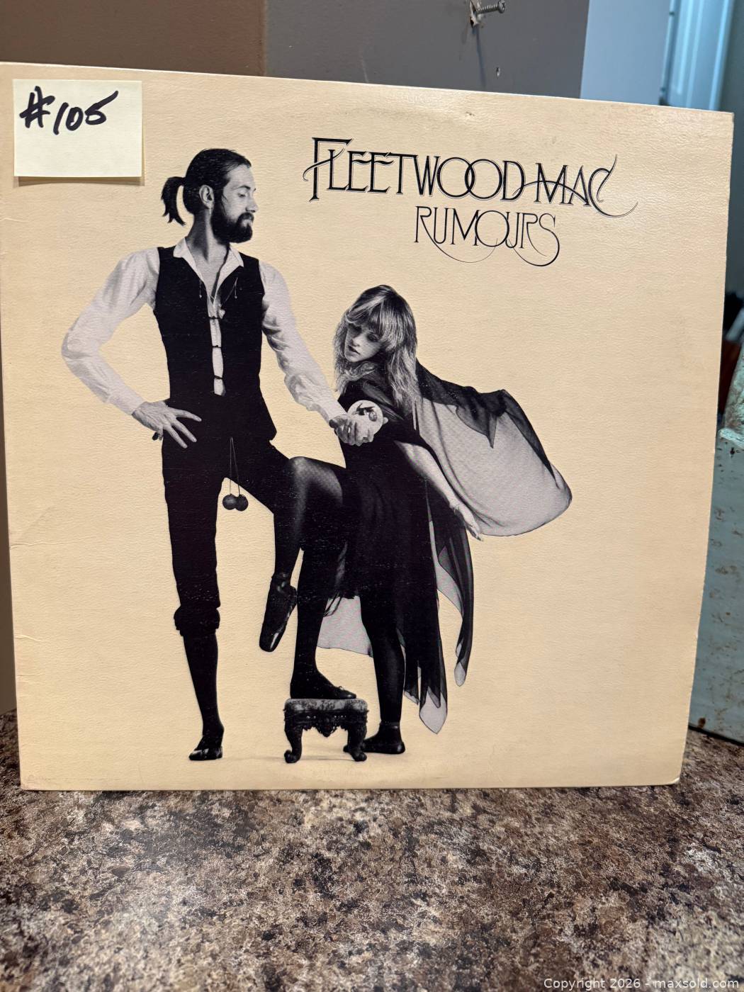 Fleetwood Mac Rumours vinyl record | Maxsold