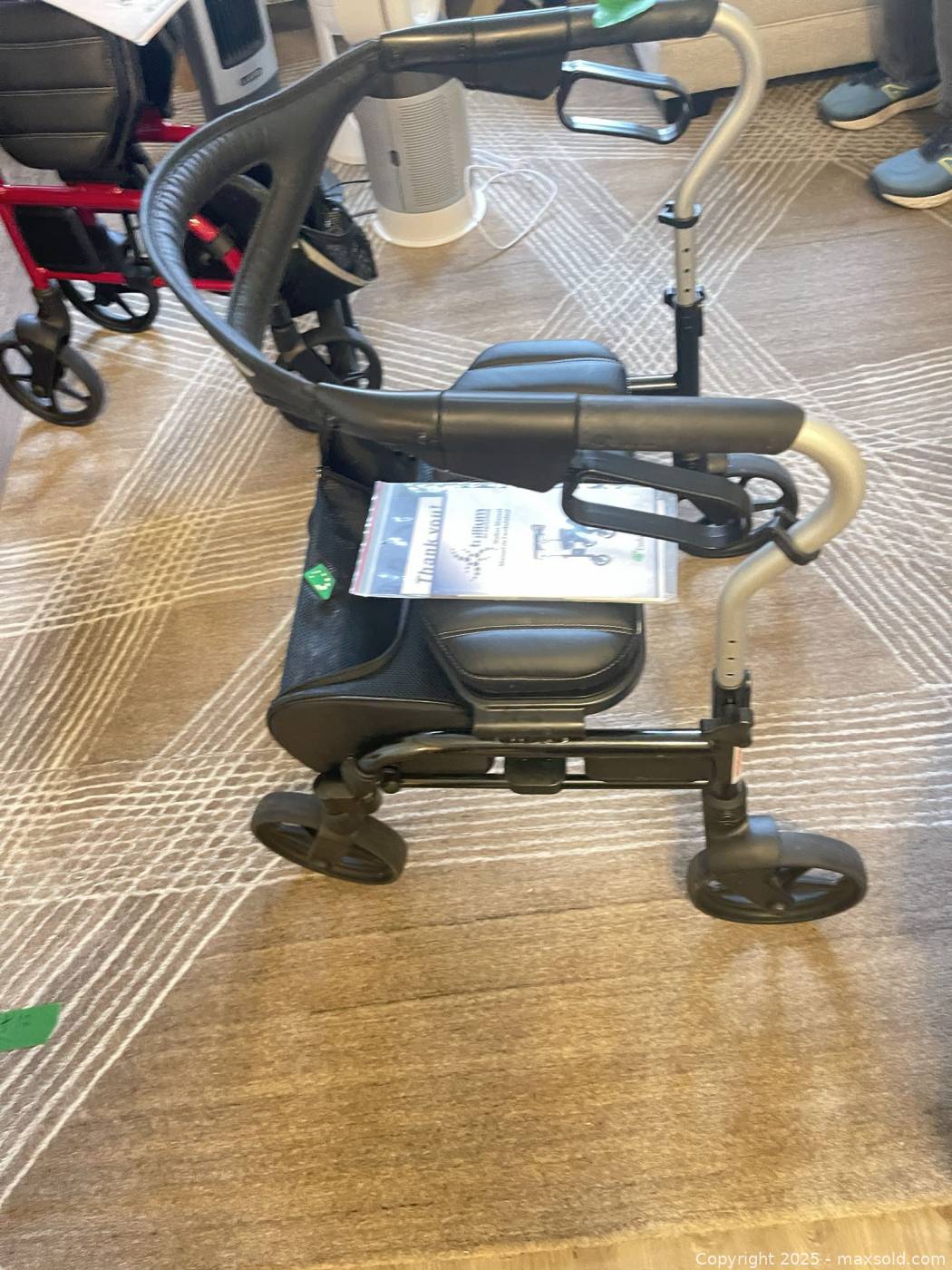 Evolution Trillium 4-wheel folding walker | Maxsold