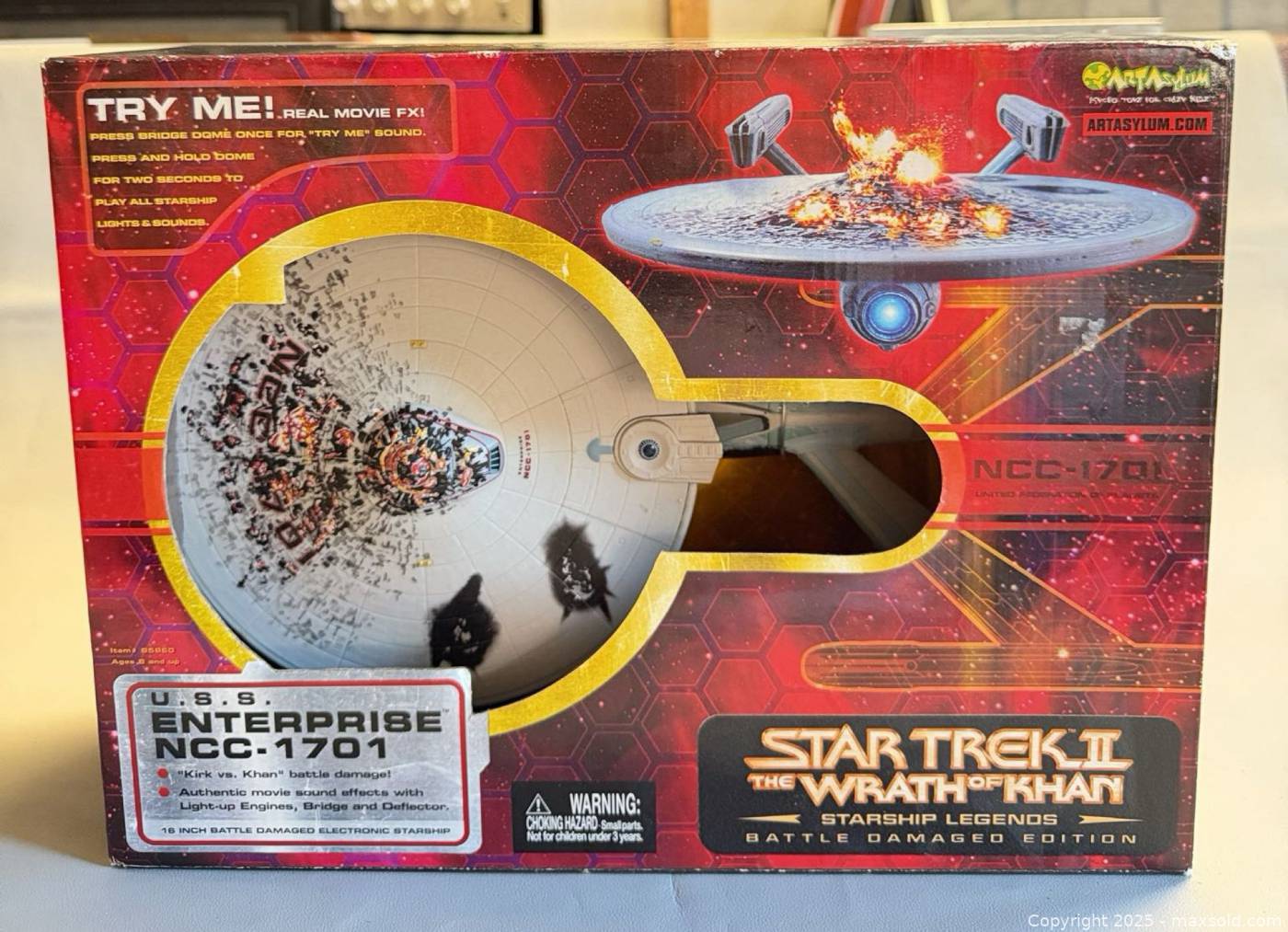Star Trek II U.S.S. Enterprise NCC-1701 battle-damaged starship model ...