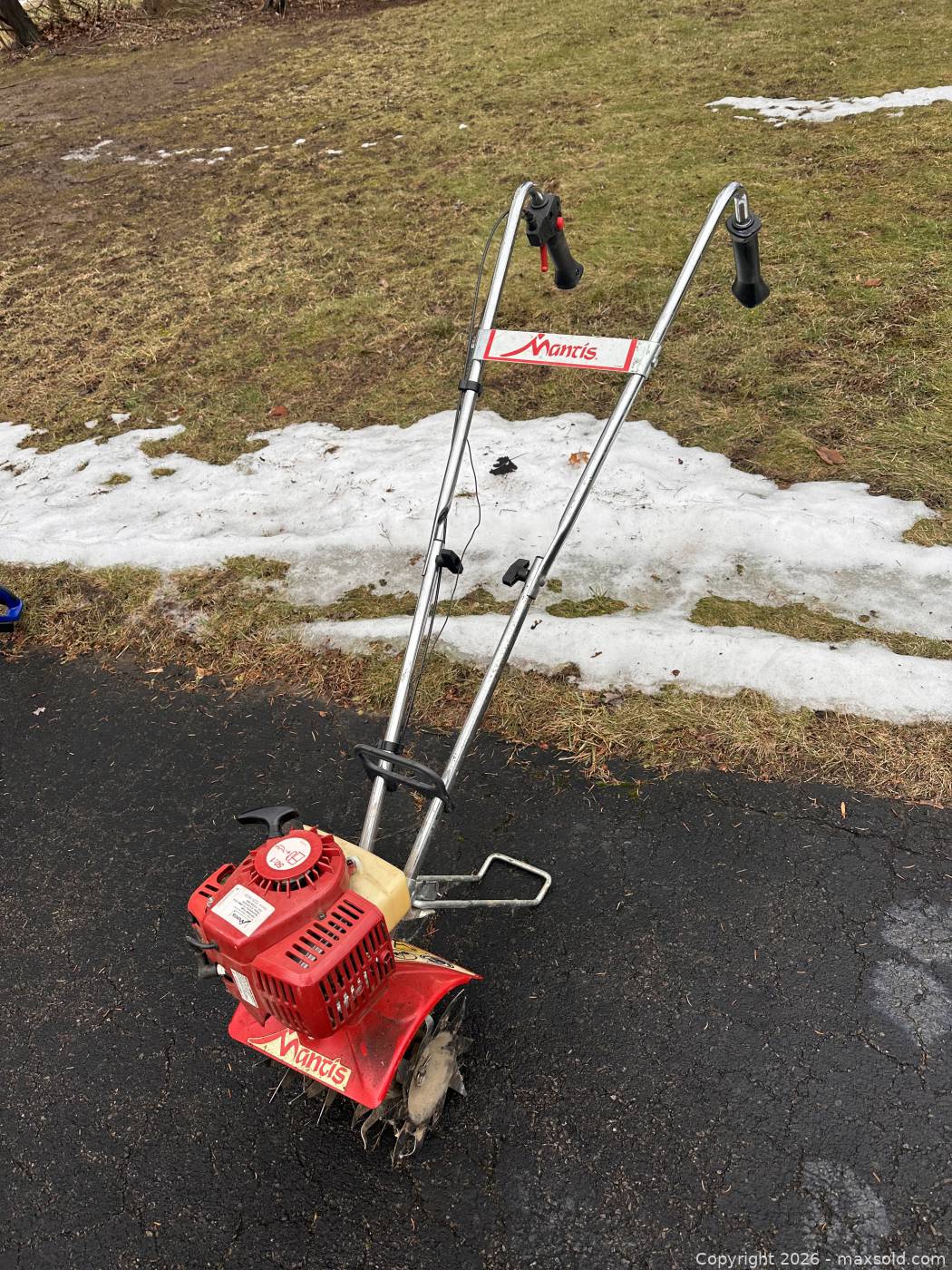 Mantis gas-powered rototiller with extra blades | Maxsold