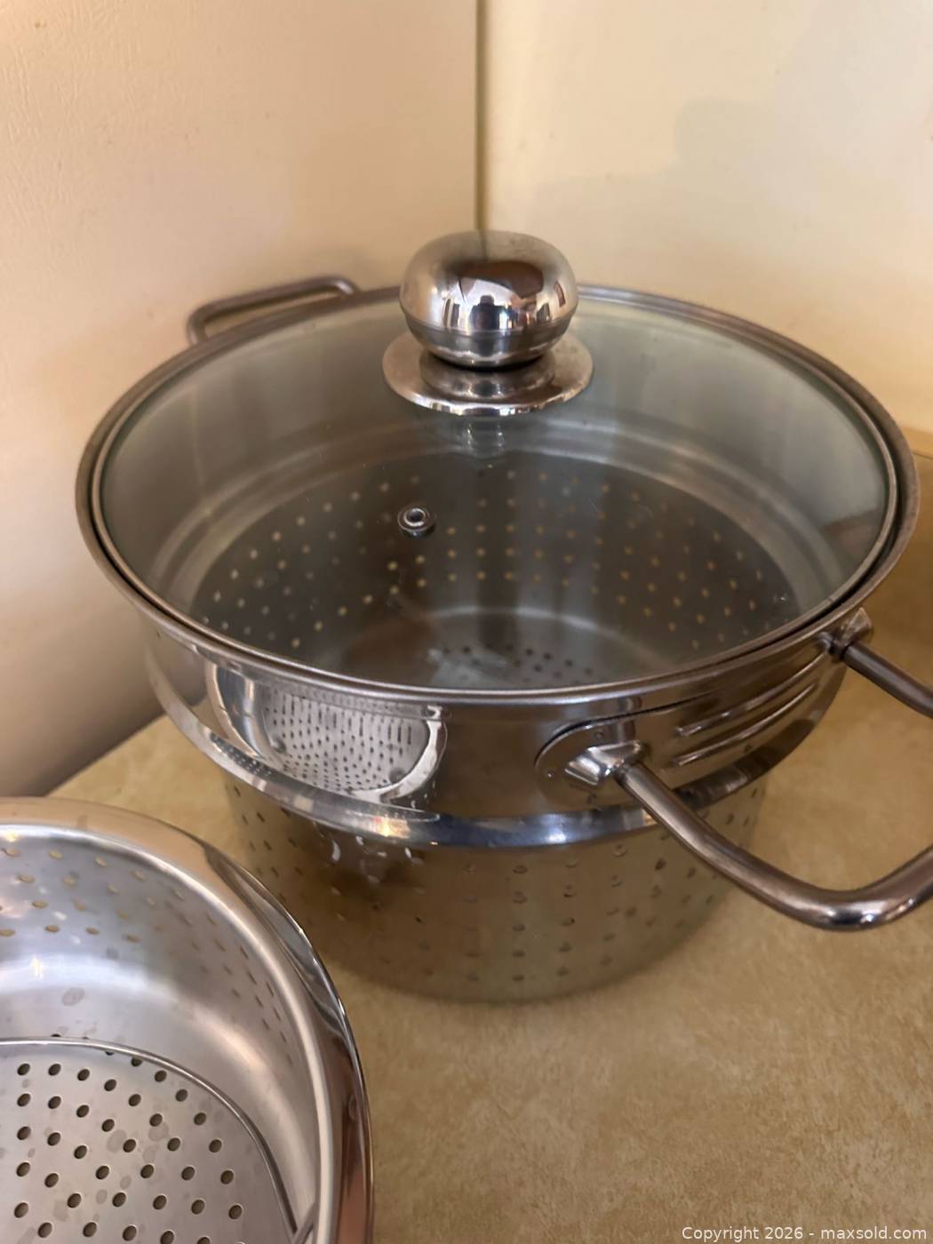 Stainless pasta pot with lid, two strainer inserts, box grater ...