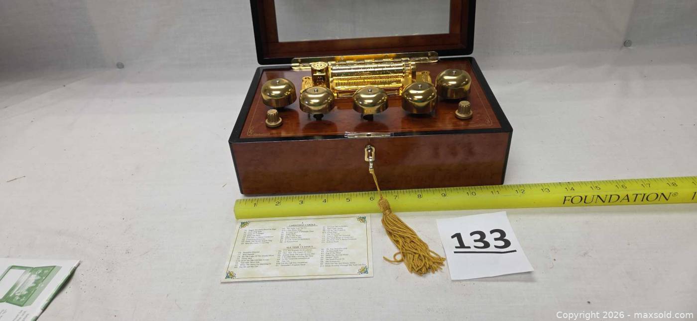 Gold Label Concertina 50-Song Music Box | Maxsold