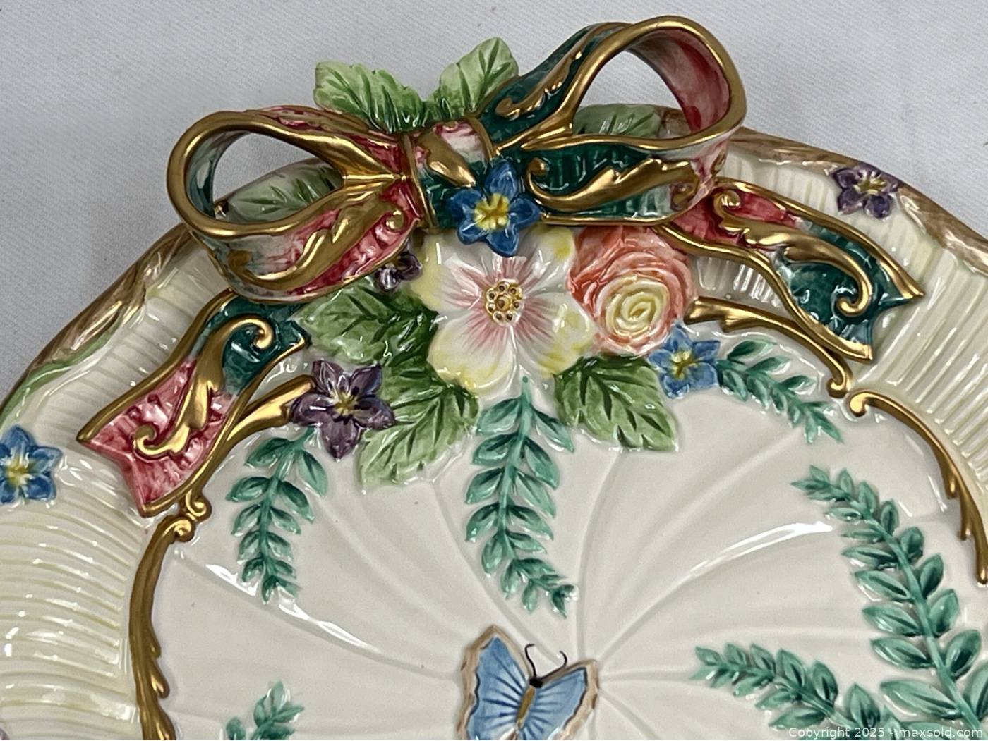 Fitz and Floyd Classics 9.25" Spring Plate | Maxsold