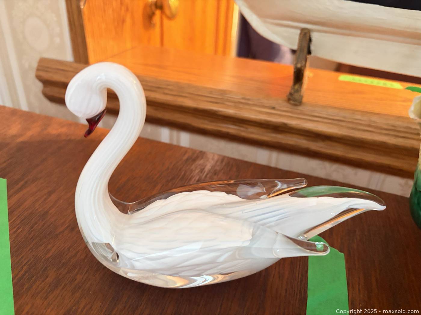 Marcolin Sweden art glass swan | Maxsold