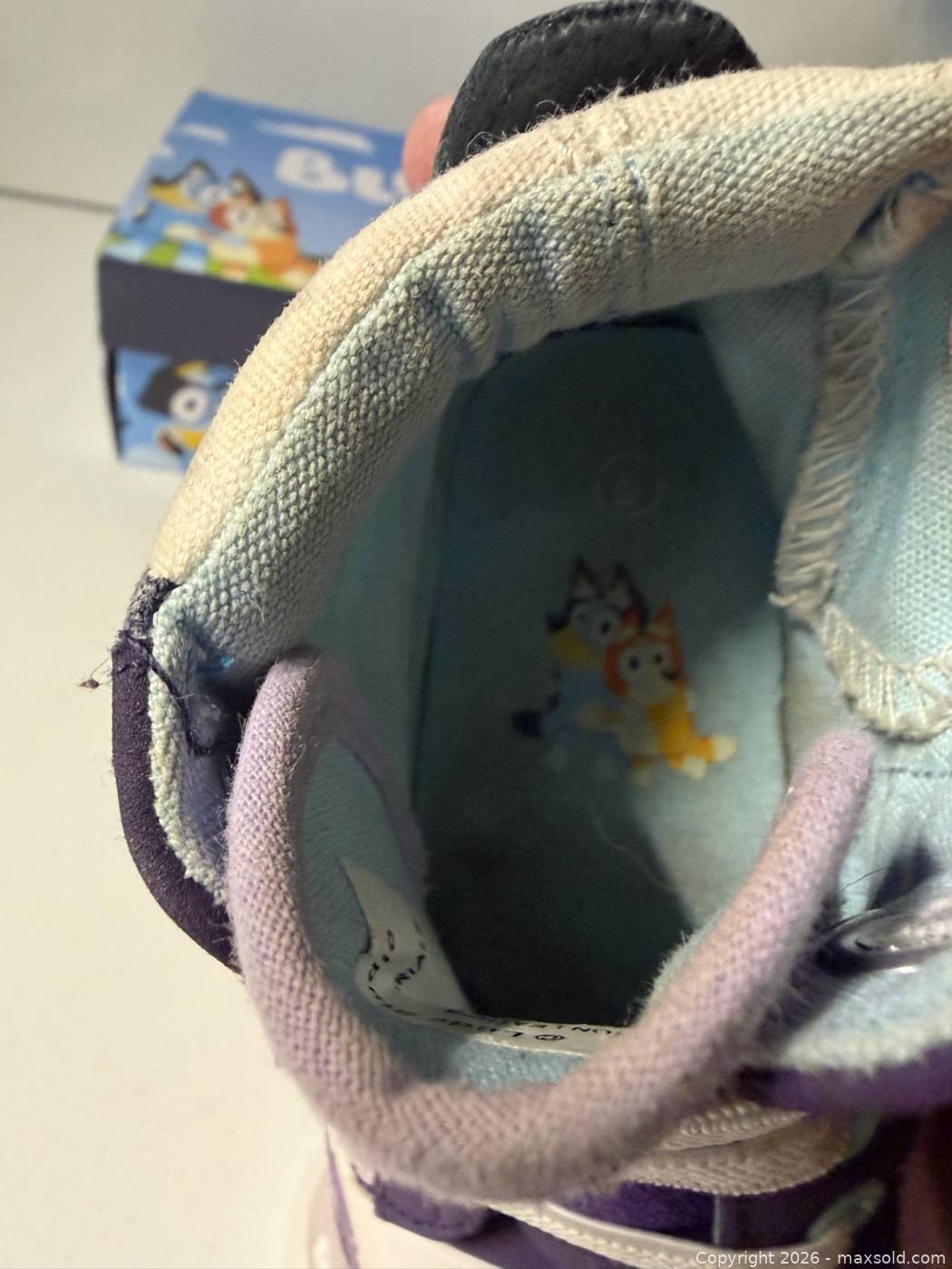 Ground Up Bluey kids high-top sneakers size 6 | Maxsold