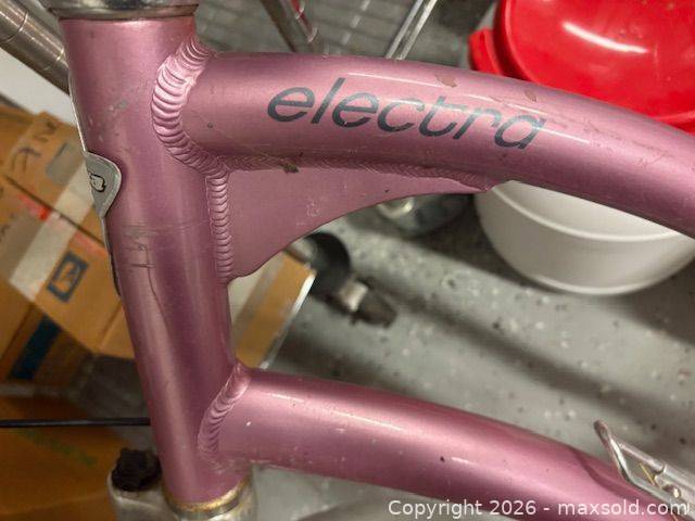 Electra Townie 7D pink cruiser bicycle | Maxsold