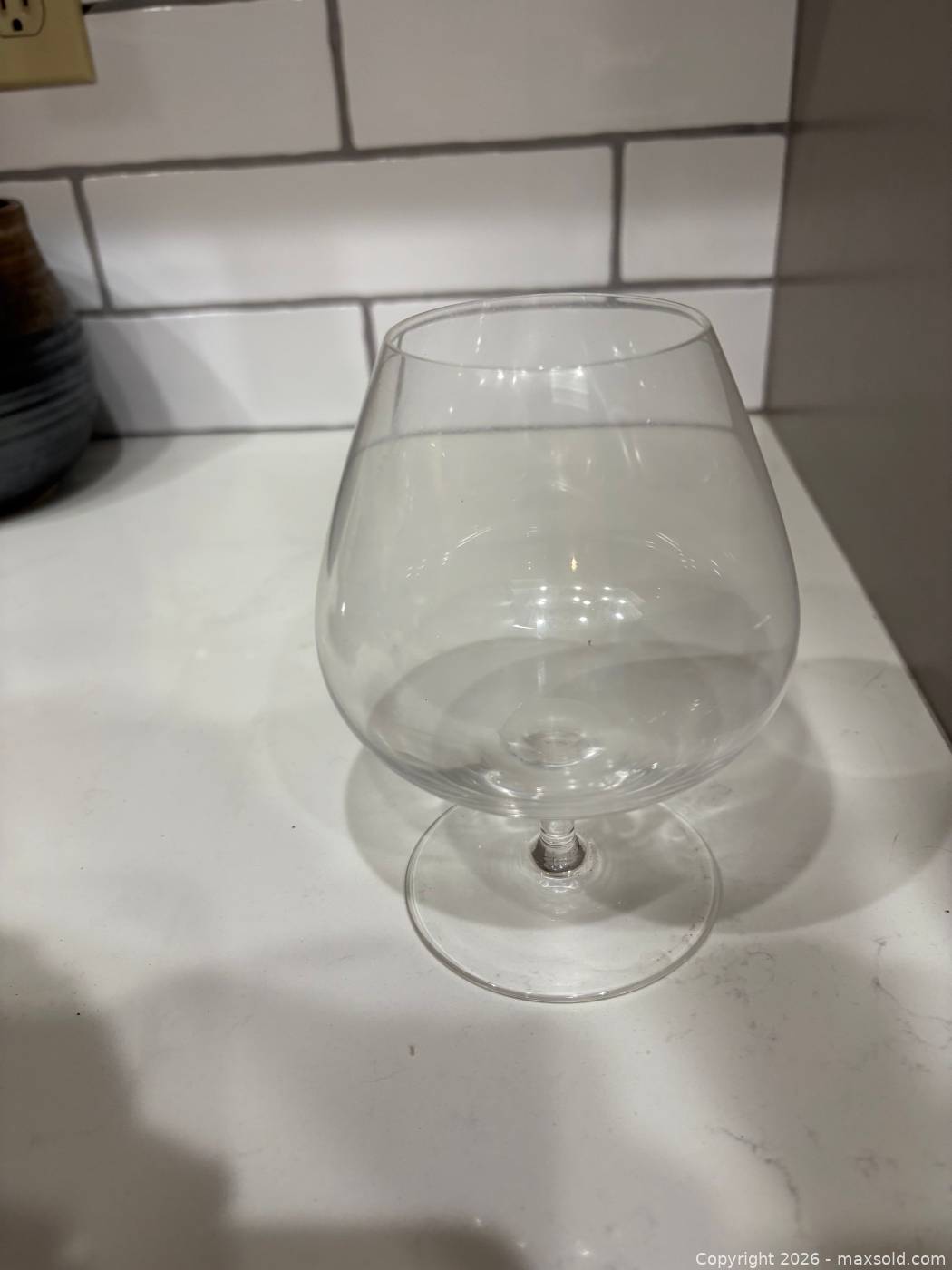Mixed Clear Glassware, 14 Pieces | Maxsold