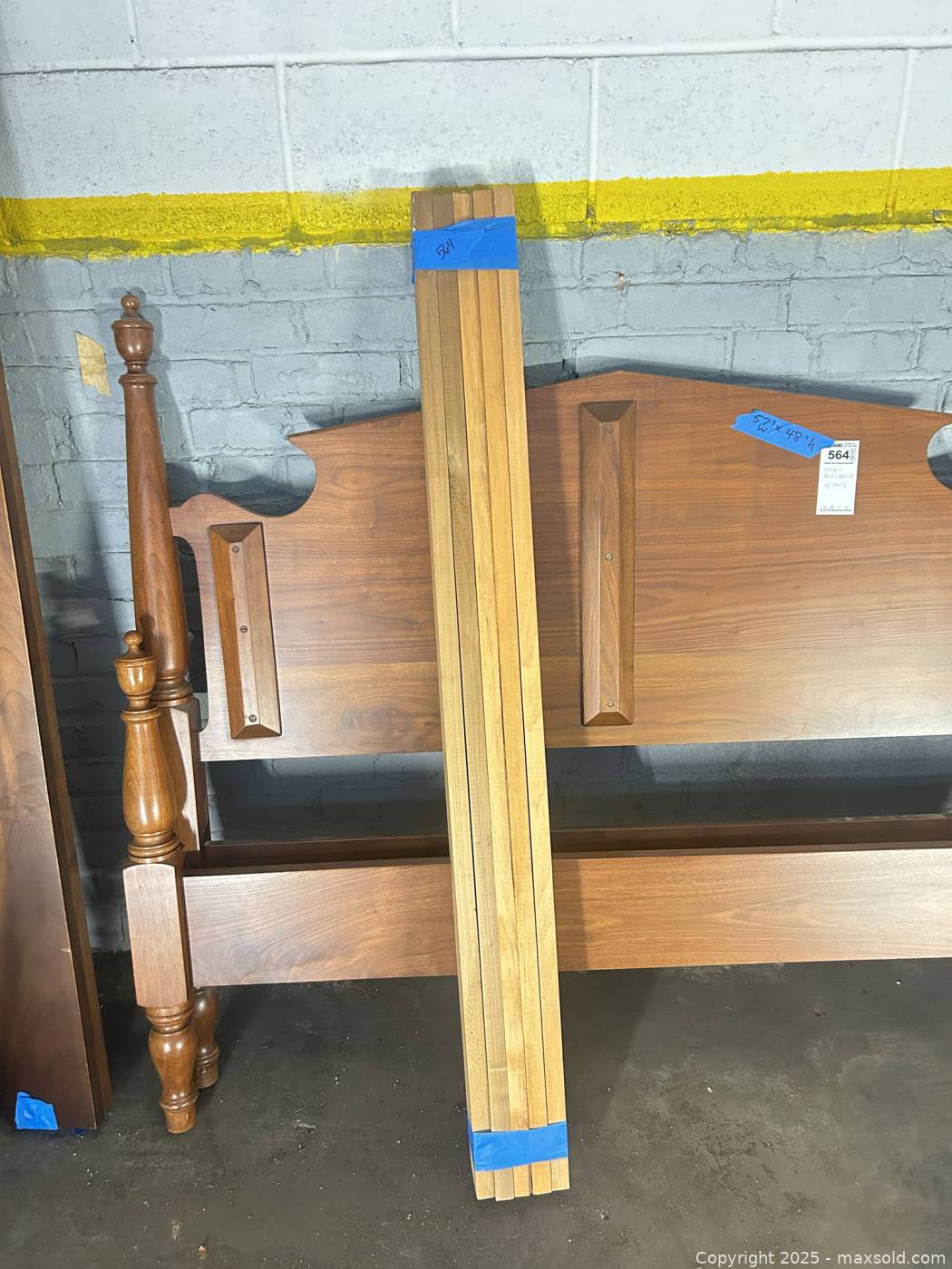 Mid-Century solid hardwood full bed frame | Maxsold