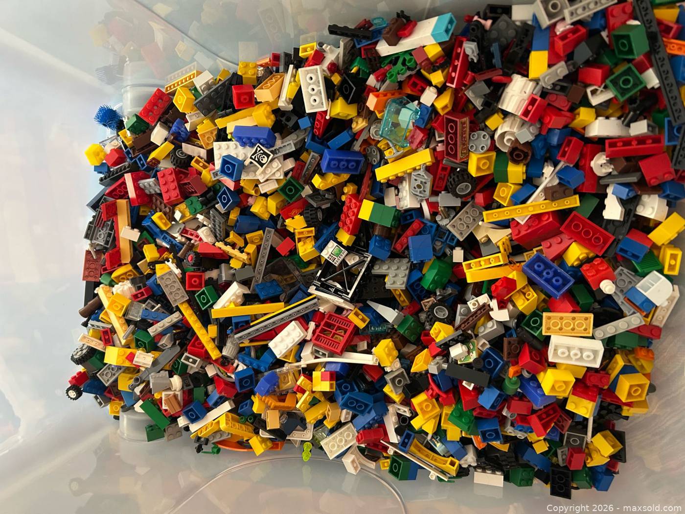 Bulk loose LEGO building pieces in 3 totes | Maxsold