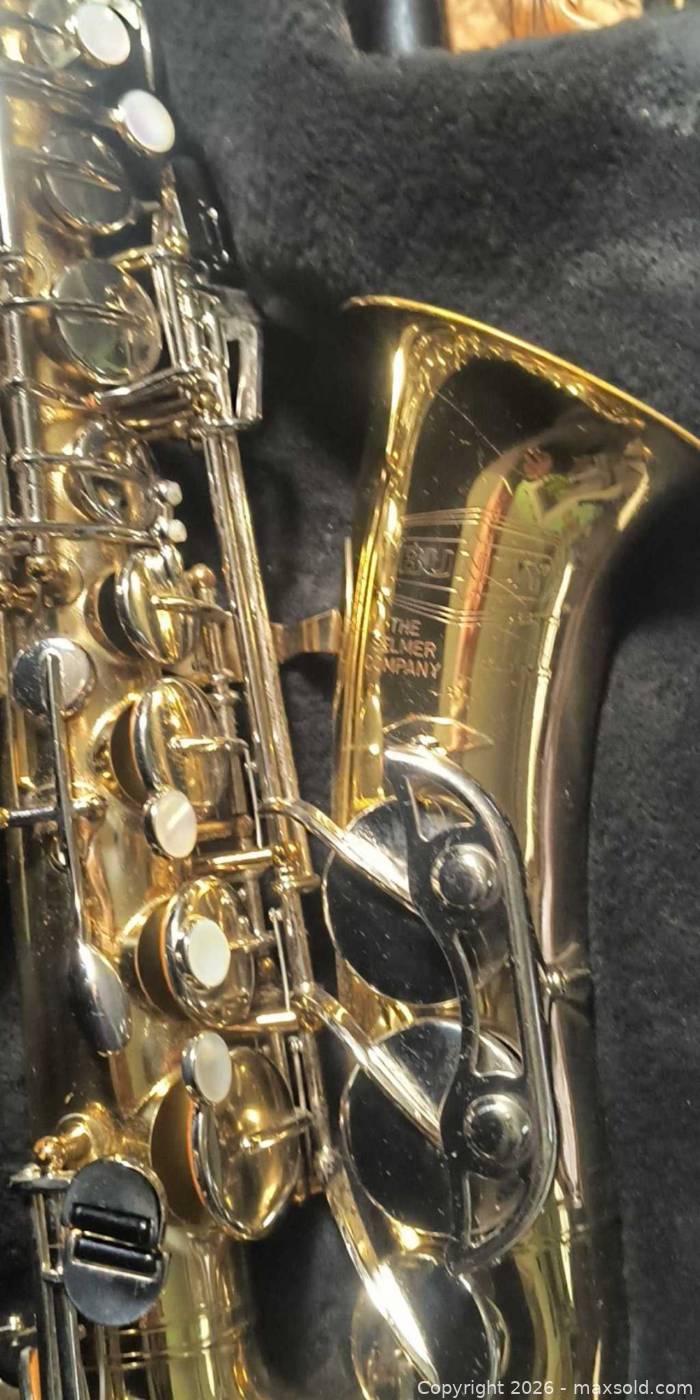 Selmer Bundy II alto saxophone with case | Maxsold