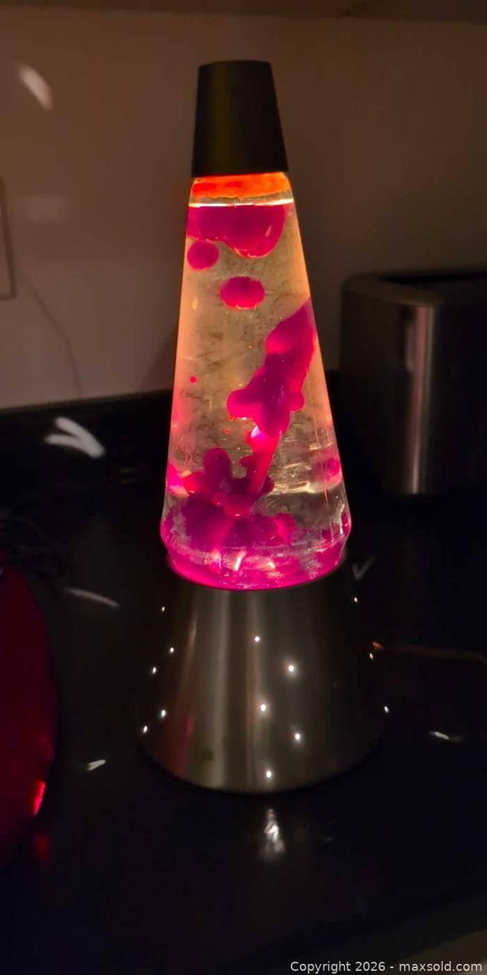 Vintage Cone-Style Lava Lamp, Starlight Pattern | Maxsold