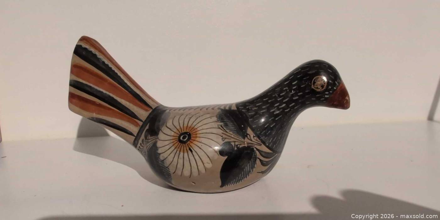 Solis Mexico glazed ceramic pottery bird | Maxsold