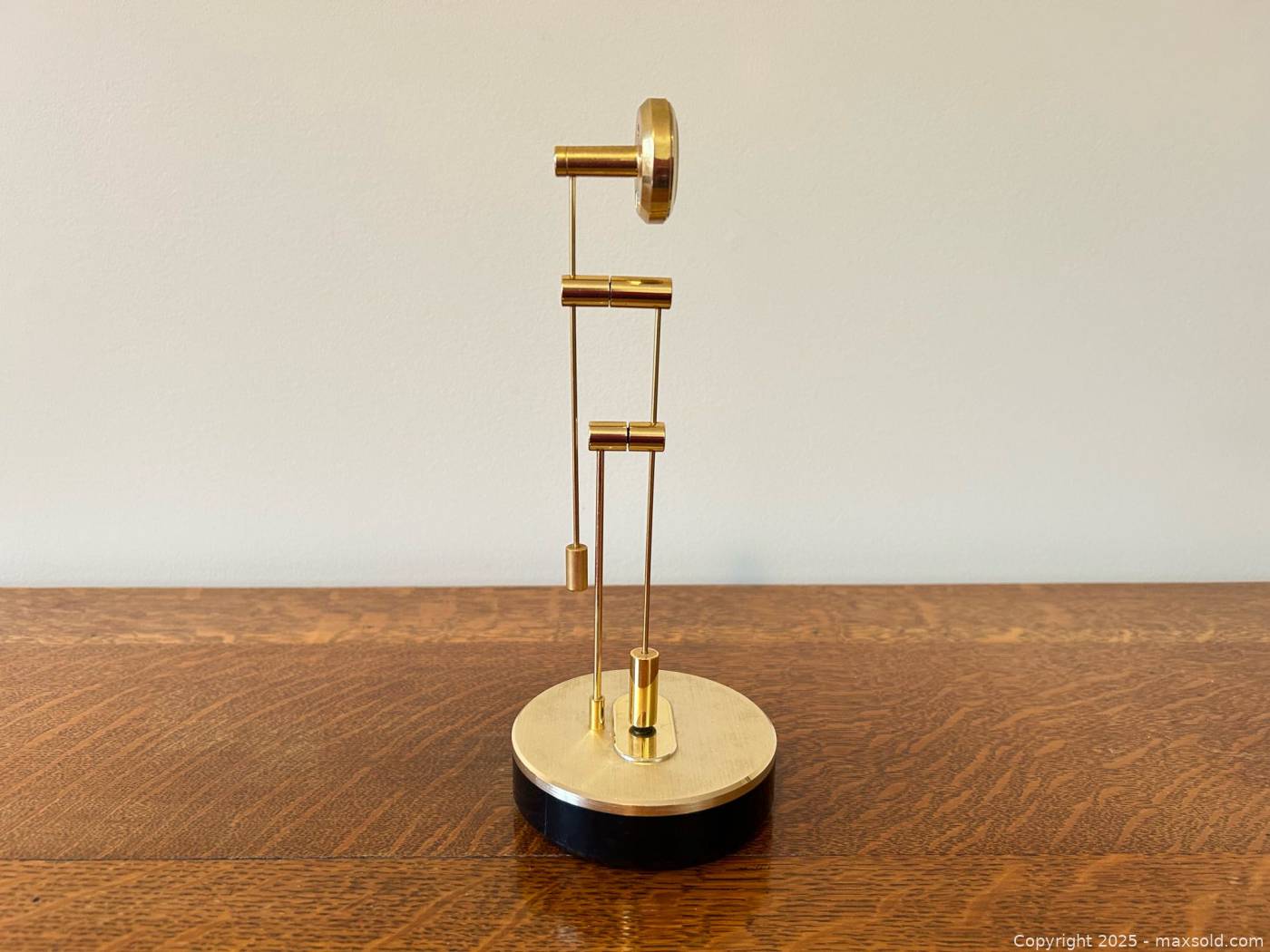 Seiko QUF103G Brass Quartz Desk Clock | Maxsold